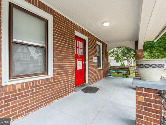 210 E Mulberry Street