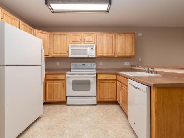 210 E Remer Rd