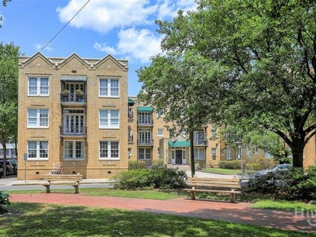 210 E State St Apt 16, Savannah, GA 31401