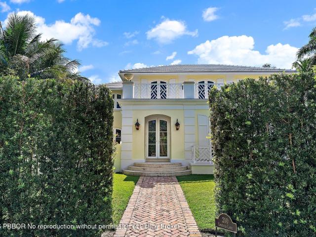 210 Emerald Ln, Palm Beach, FL 33480 | MLS #26 837