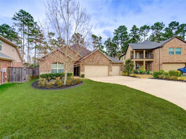 210 Elianne Lace Court