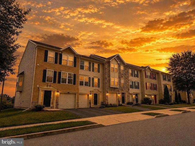 210 Fox Trl Unit 109, Parkesburg, PA 19365