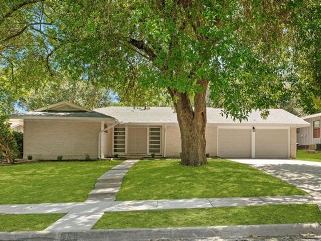 210 Fantasia St, San Antonio, TX 78216