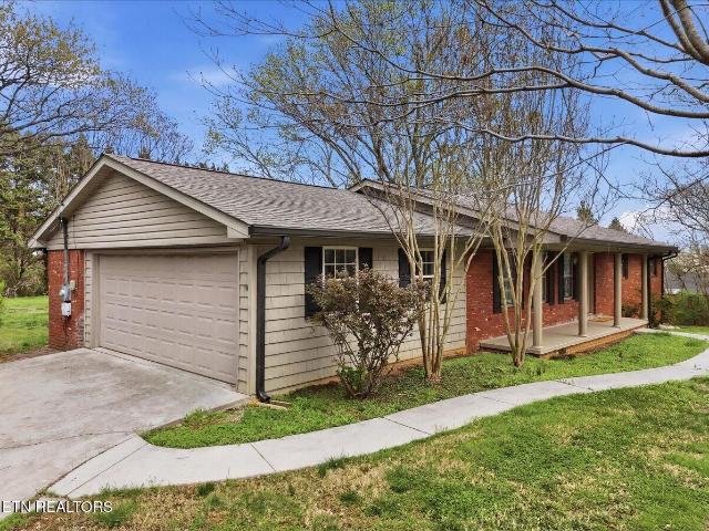 210 Hood St, Maryville, TN 37803 | MLS #1332