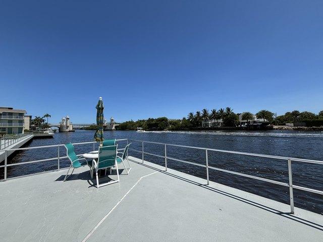 210 Horizons E Apt 107, Boynton Beach, FL 33435