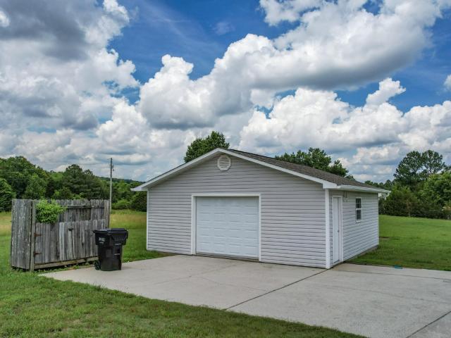 210 Hancock Road NE