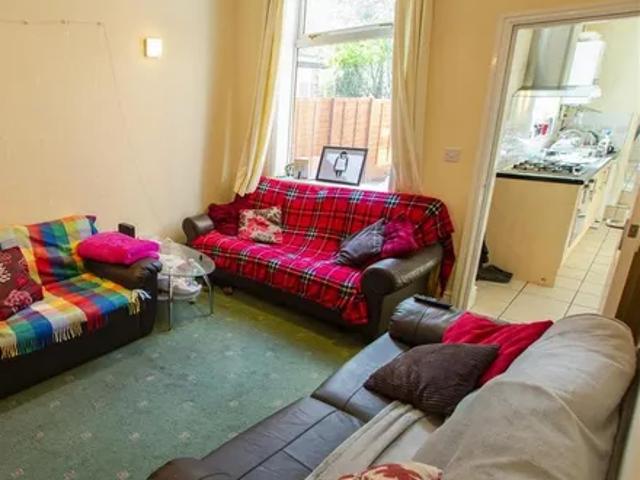 210 Heeley Road, Stirchley, B29 6EN, United Kingdom | 7 bed house for rent #133739736 | Rentberry