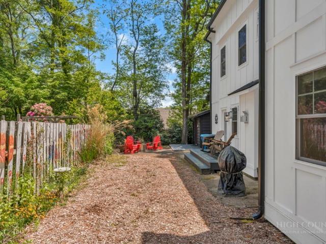 210 Henkel Street