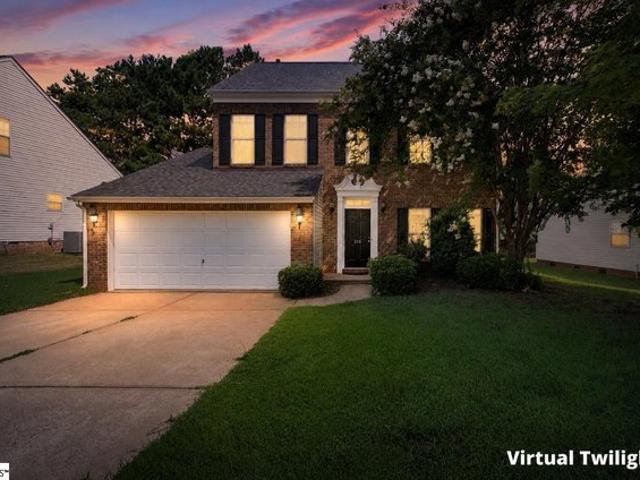 210 Highgate Cir, Greer, SC 29650