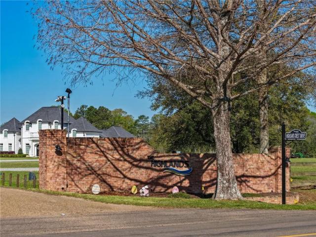 210 Highland Crest Drive