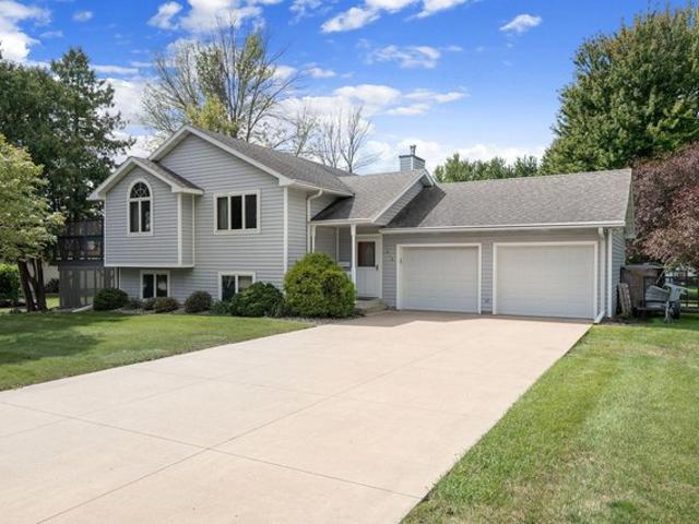 210 Hilltop Ave, Owatonna, MN 55060