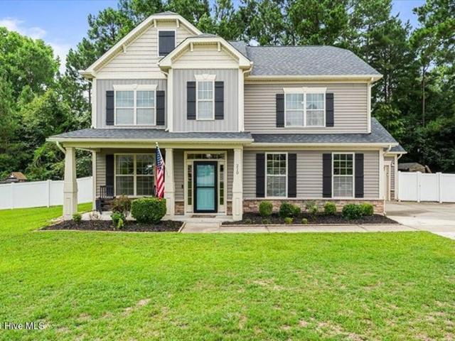 210 Huzzas Cir, Cameron, NC 28326