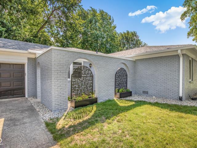 210 Ironwood