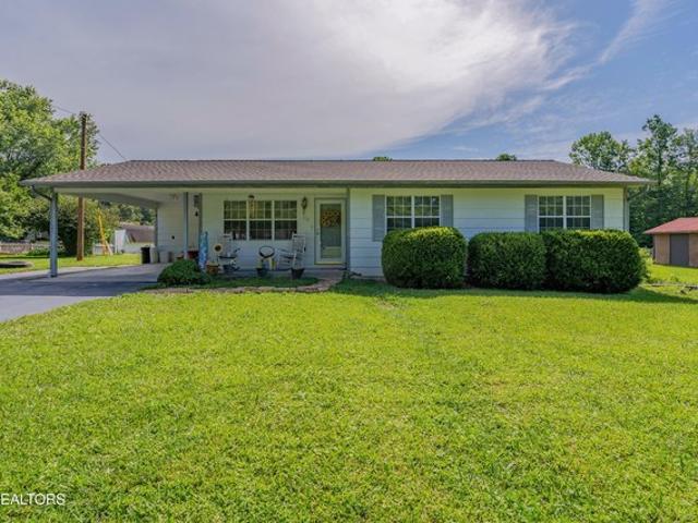 210 Jackson Ln, Oliver Springs, TN 37840