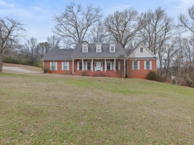 210 Lower Woods Cv, Russellville, AL 35653