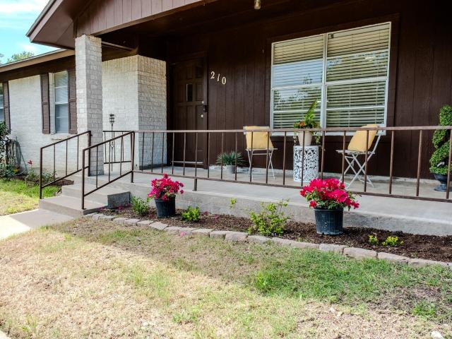 210 loesch dr