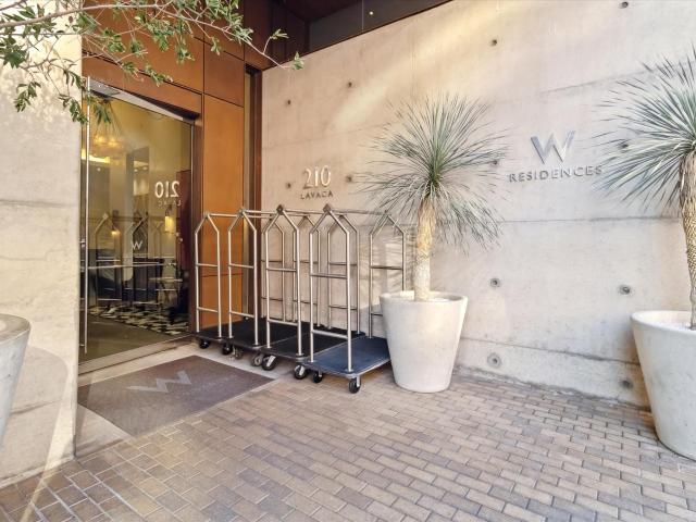 210 Lavaca St # 1802