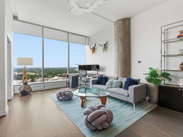 210 Lavaca St # 2803