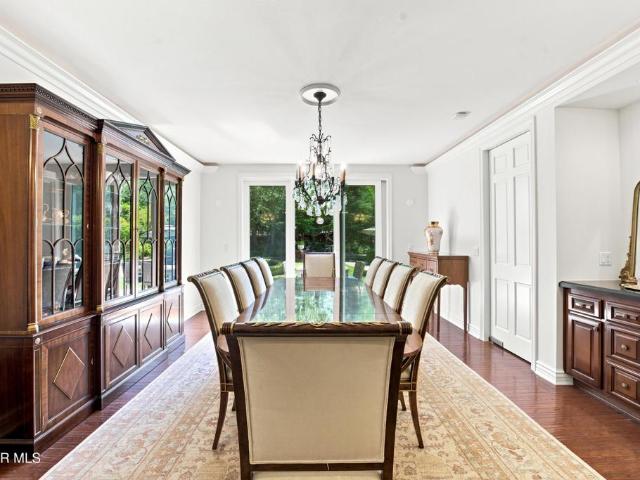 210 Lake Sherwood Drive