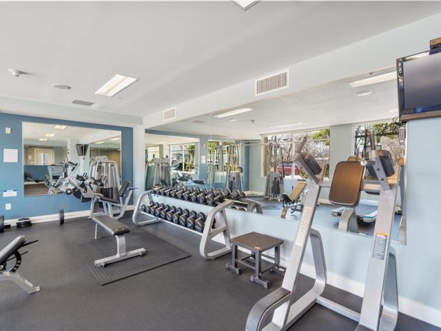 210 Lee Barton Dr # 610