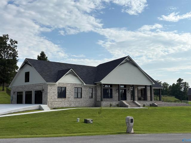 210 Legendary Drive