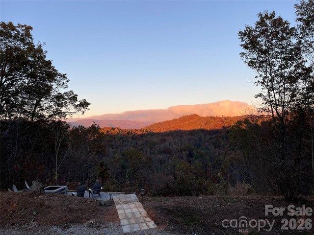 210 Little Rock Rd, Marble, NC 28905