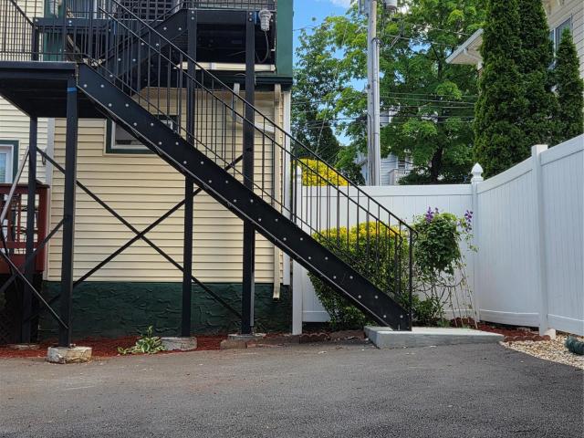 210 Main Street 3