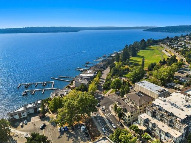 210 Market St Apt 304, Kirkland, WA 98033