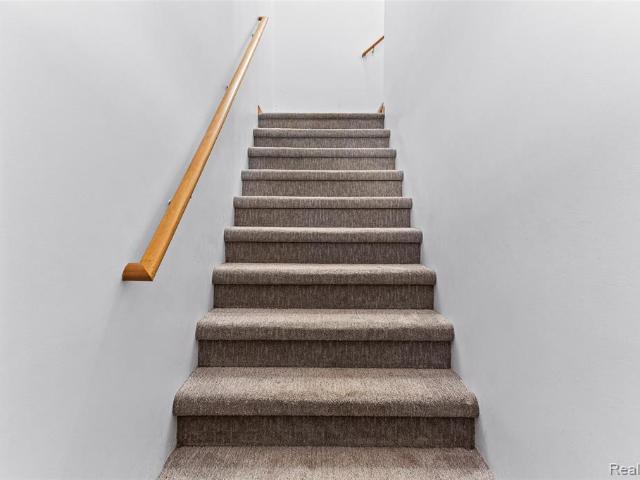 210 Marigold Circle # 7