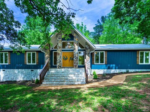 210 McKinley Cir, Lagrange, GA 30240