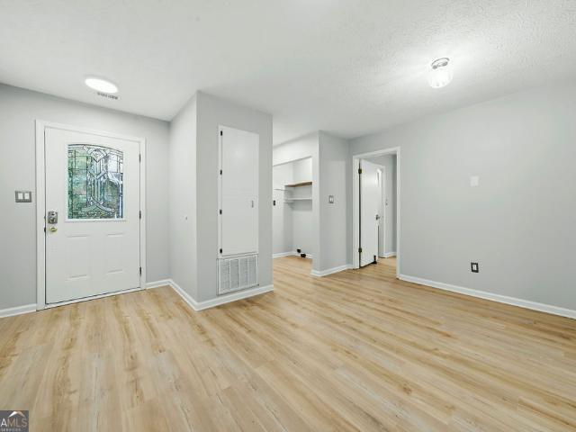 210 Meadow Run