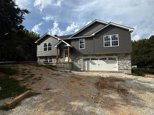 210 Mulberry Ln, De Soto, MO 63020