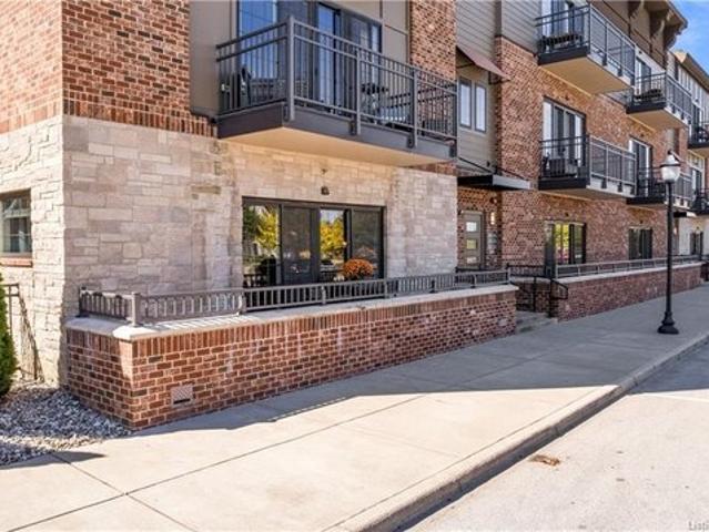210 Mulberry St, Jeffersonville, IN 47130