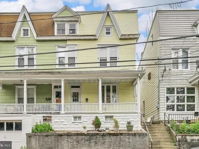 210 N Warren St, Orwigsburg, PA 17961