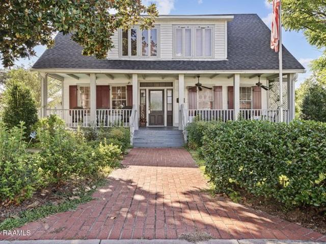 210 N Washington St, Abbeville, LA 70510