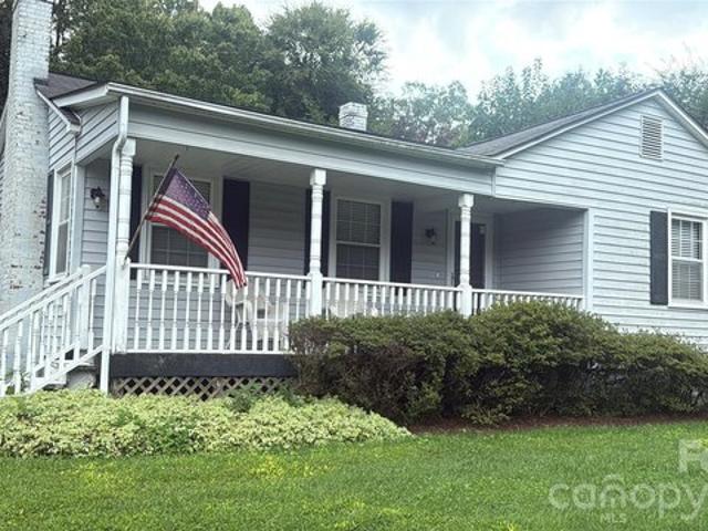 210 N Beaver St, Landis, NC 28088