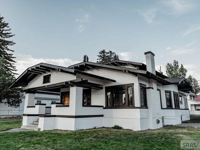 210 N Bridge St, Saint Anthony, ID 83445