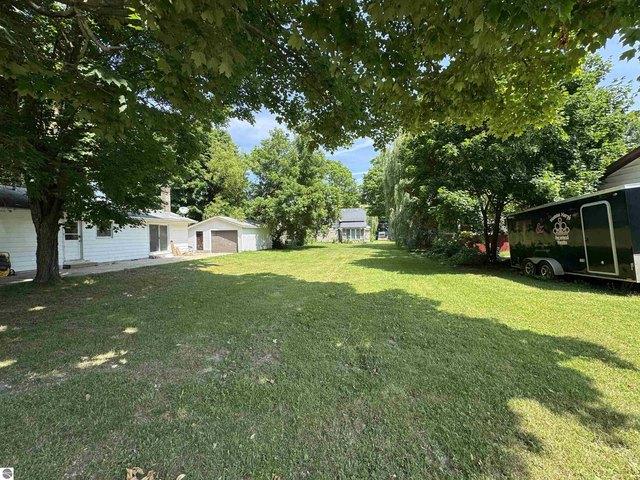 210 N Canal St, Lake City, MI 49651