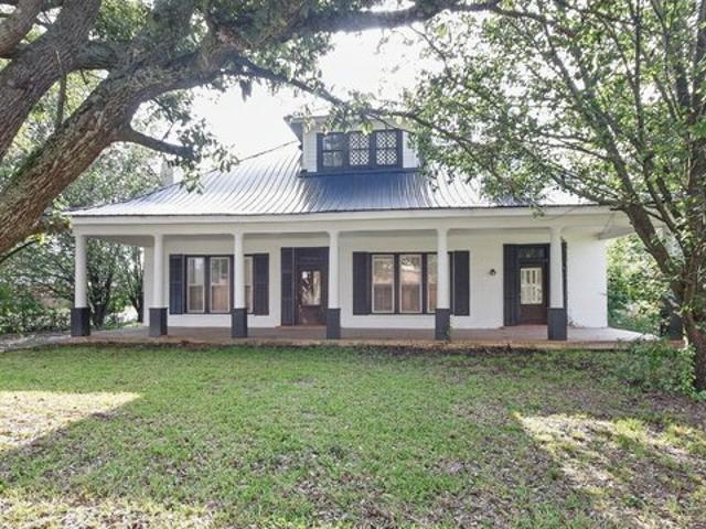 210 N Columbus Ave, Louisville, MS 39339