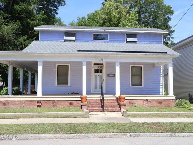 210 N Harvey St, Washington, NC 27889