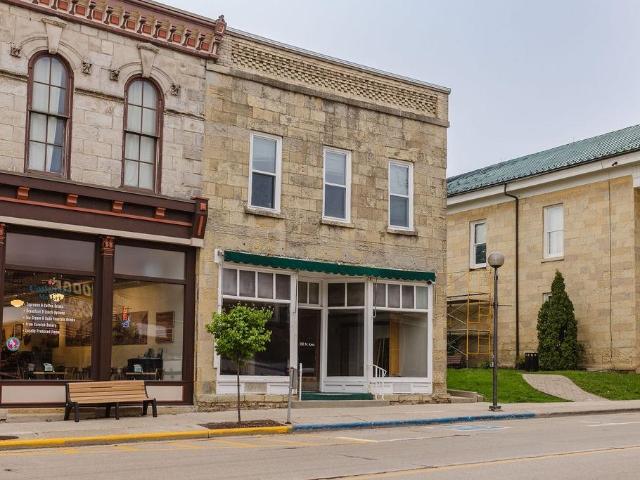 210 N Iowa Street