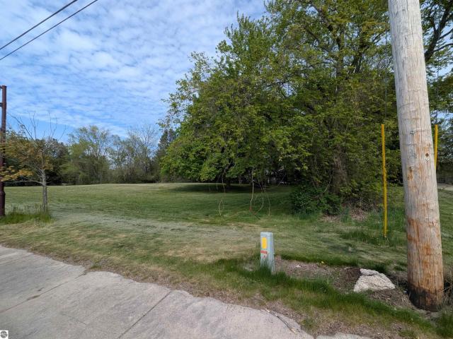 210 N Mackinaw Road