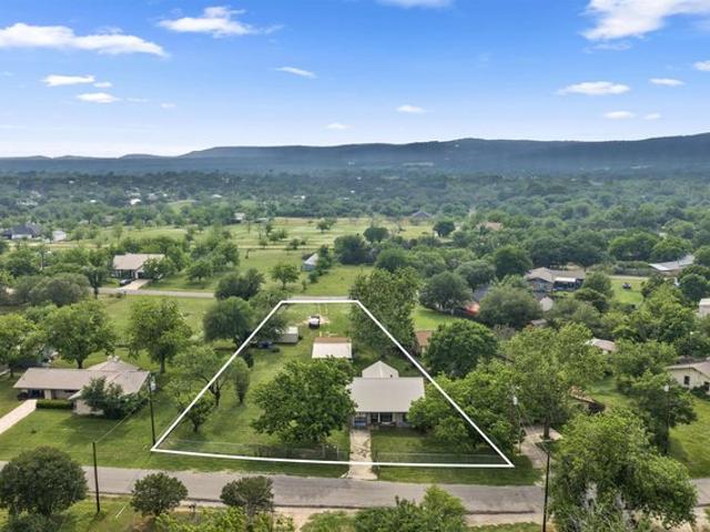 210 N River Oaks Dr, Burnet, TX 78611