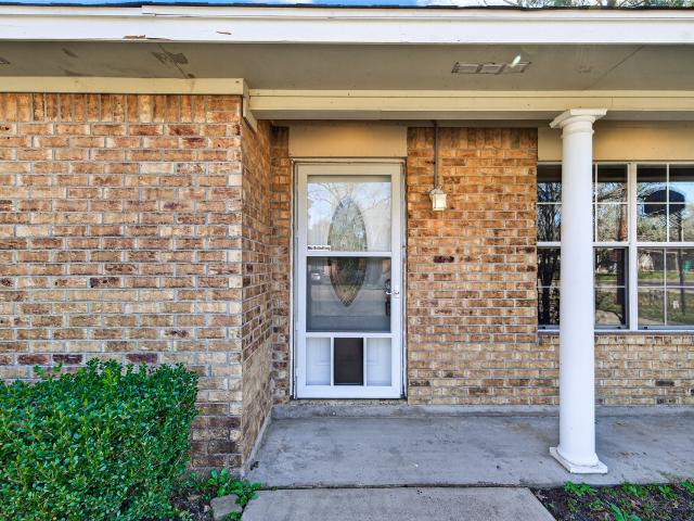 210 N Shirley Lane