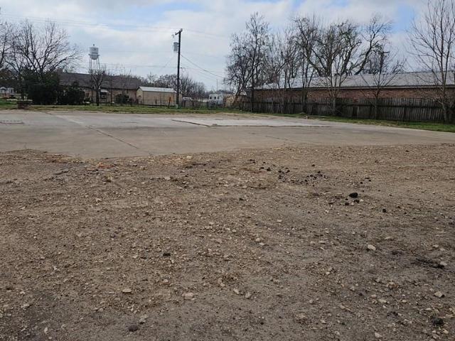 210 NE 2nd St, Kerens, TX 75144 | MLS #21194