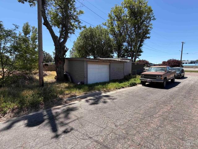 210 S 3 West