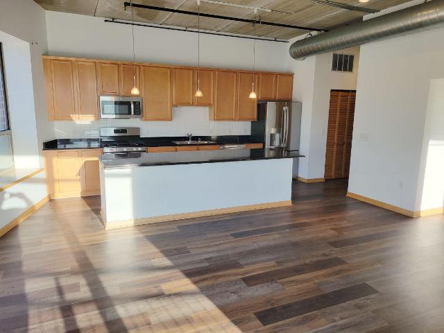 210 S Water St, Unit 221