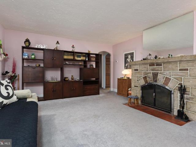 210 S Arlington Avenue