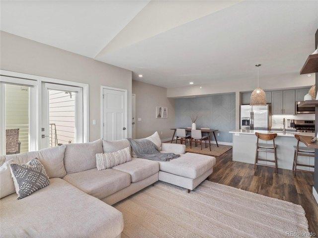210 S Cherrywood Dr Unit 303, Lafayette, CO 80026