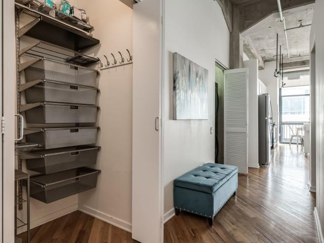 210 S Desplaines Street # 402